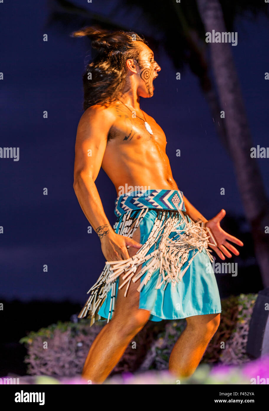 Native male Hawaiian performing traditional dance at Lua, Big Island ...