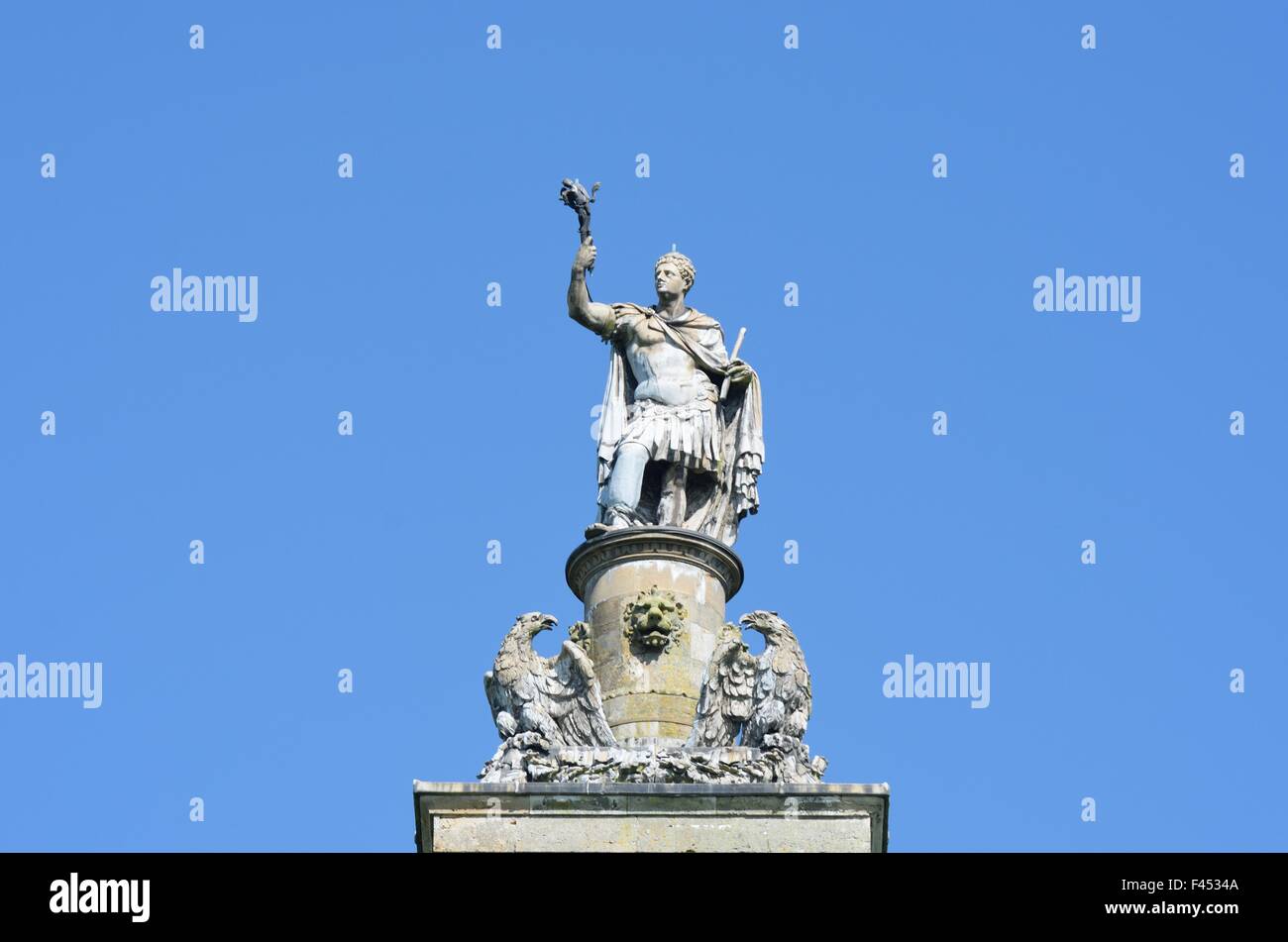 Detail of column top Stock Photo - Alamy