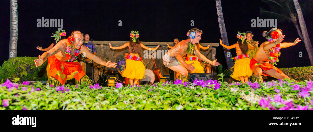 Hula dance hawaii men hi-res stock photography and images - Alamy