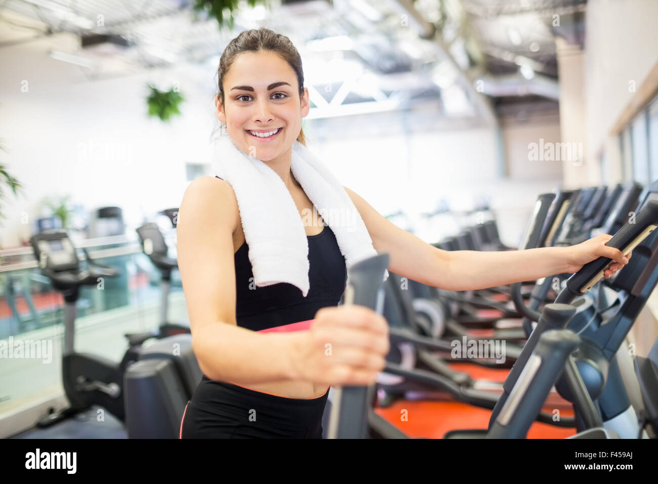Cross trainer machine hi-res stock photography and images - Alamy