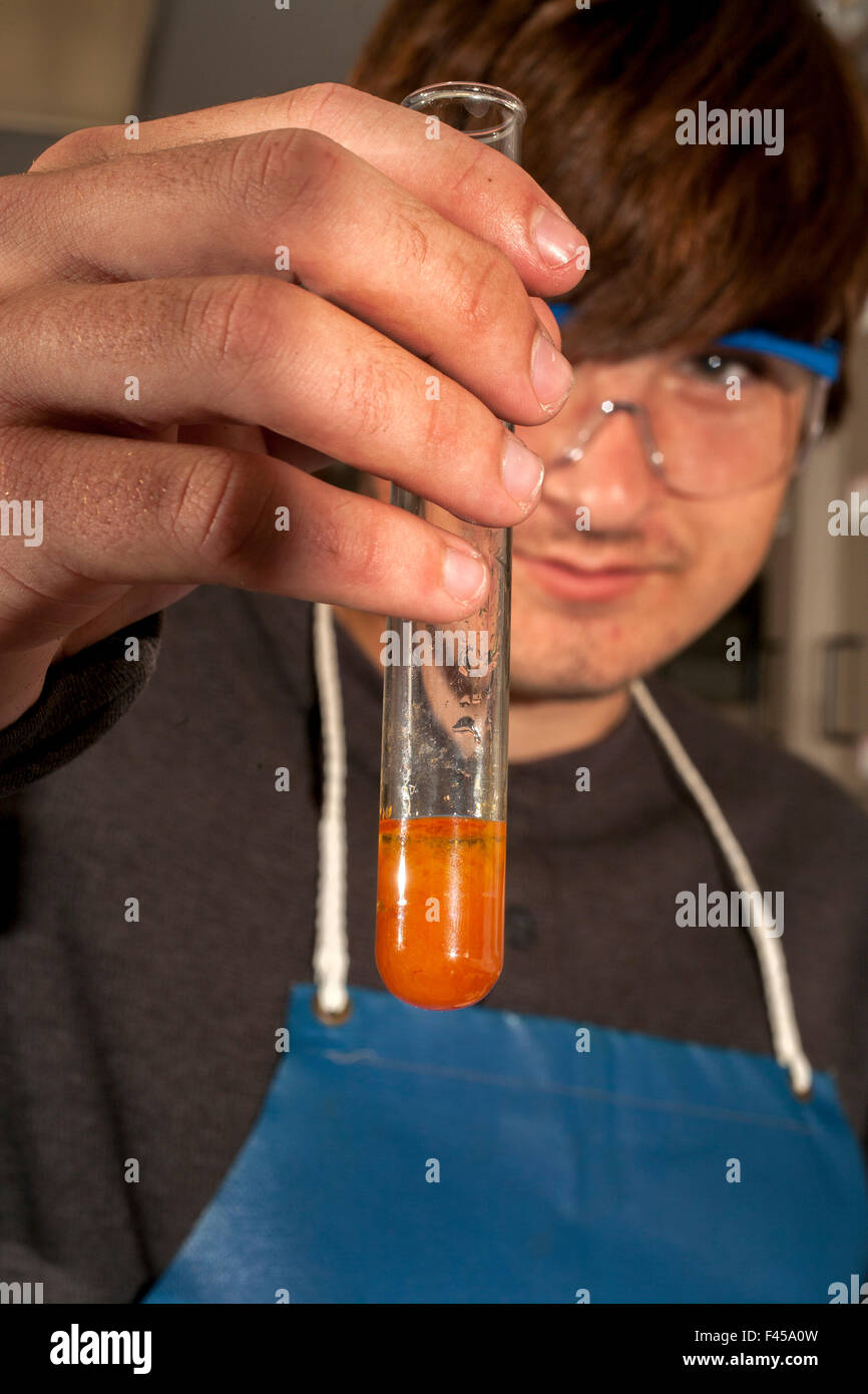 Precipitate test tube hi-res stock photography and images - Alamy
