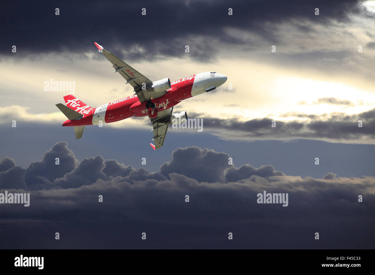 Airbus a320 200 winglet hi-res stock photography and images - Alamy