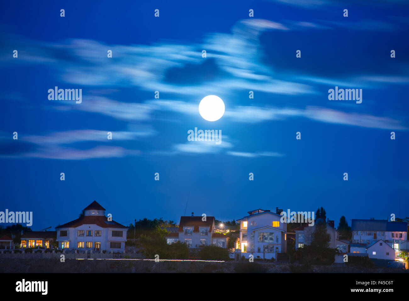 Beautiful big moon by river hi-res stock photography and images - Alamy