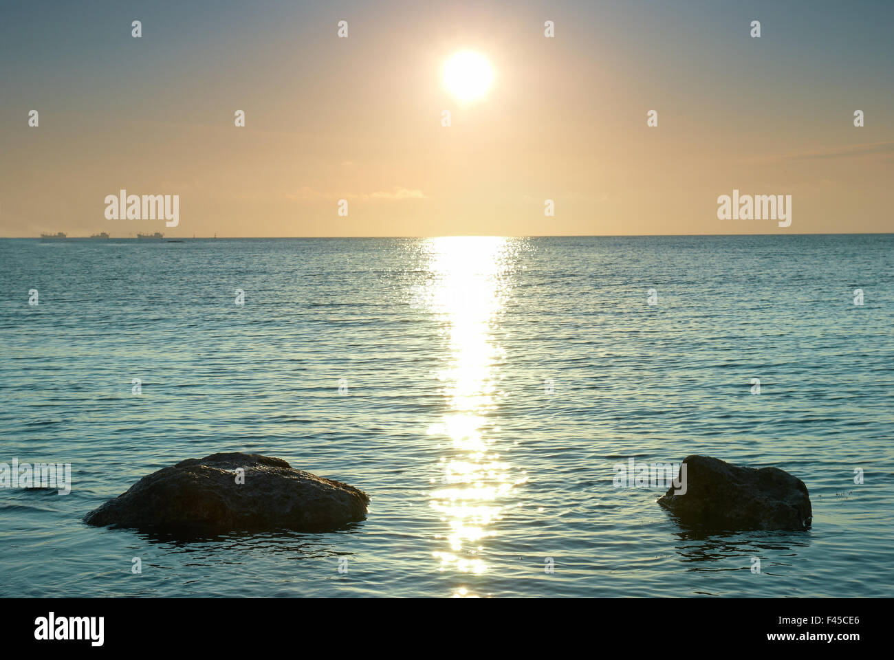 Beautiful sunrise seaside stones hi-res stock photography and images ...