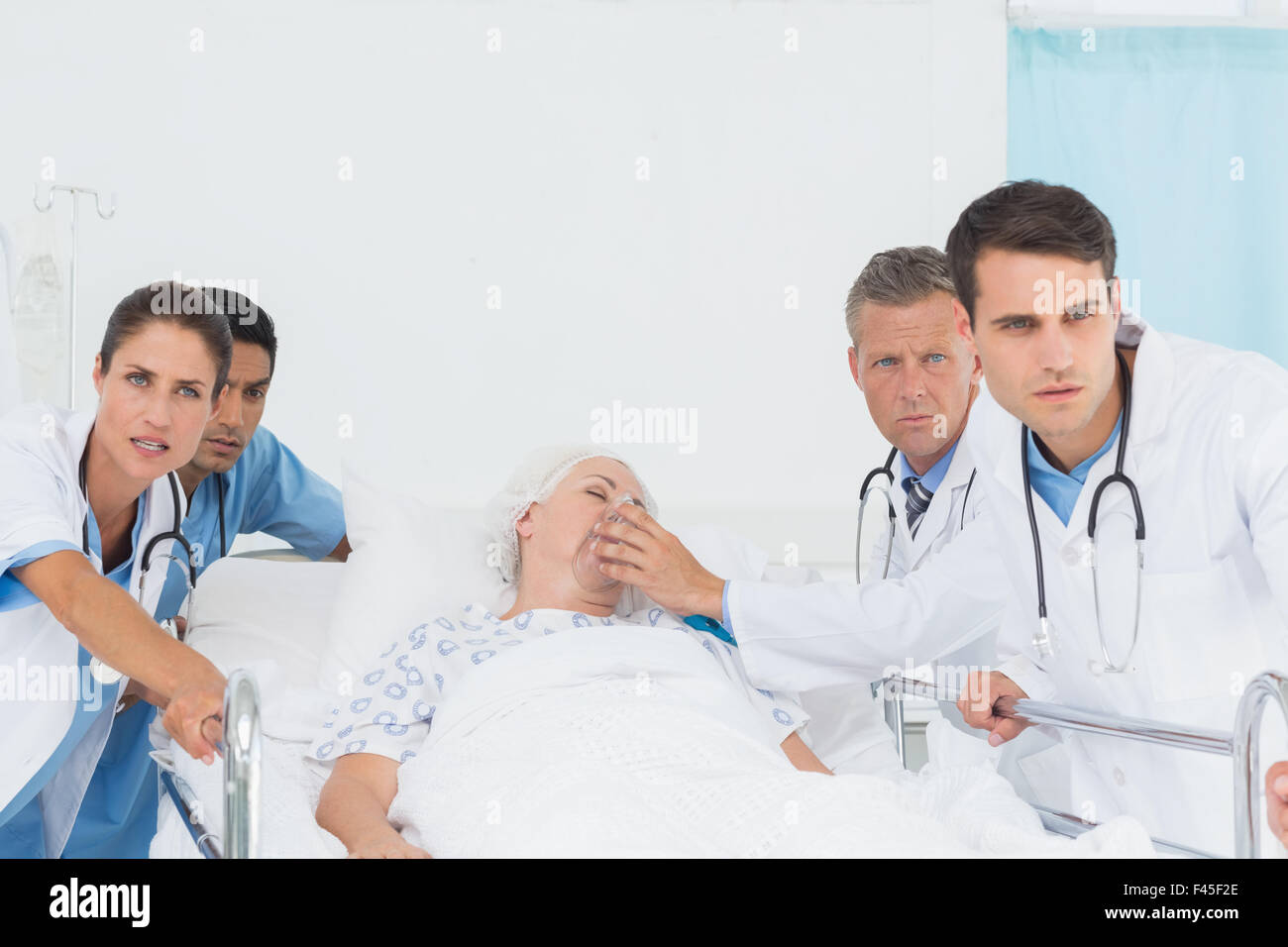 doctor at the emergency Stock Photo - Alamy