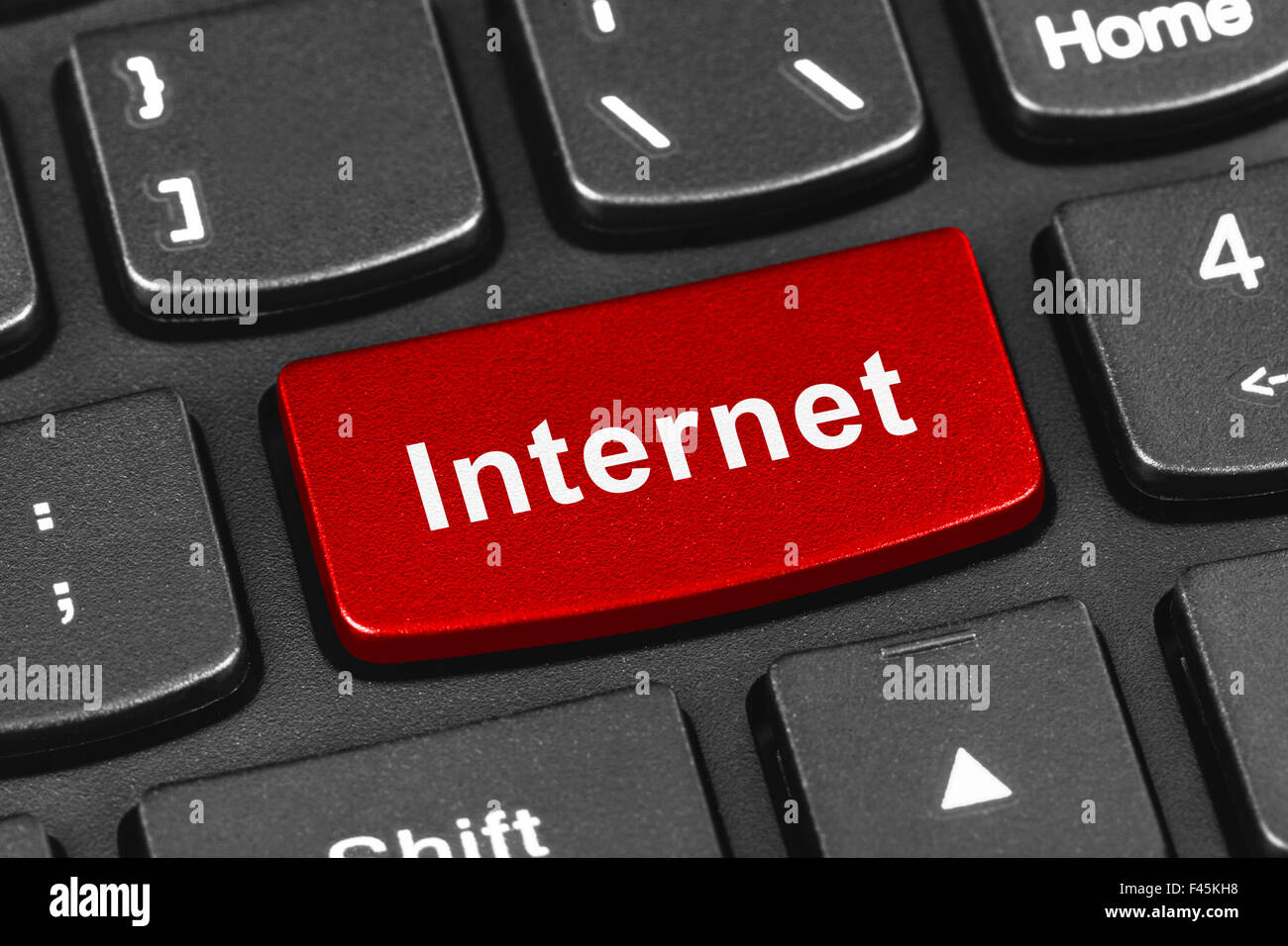 Computer notebook keyboard with Internet key Stock Photo - Alamy