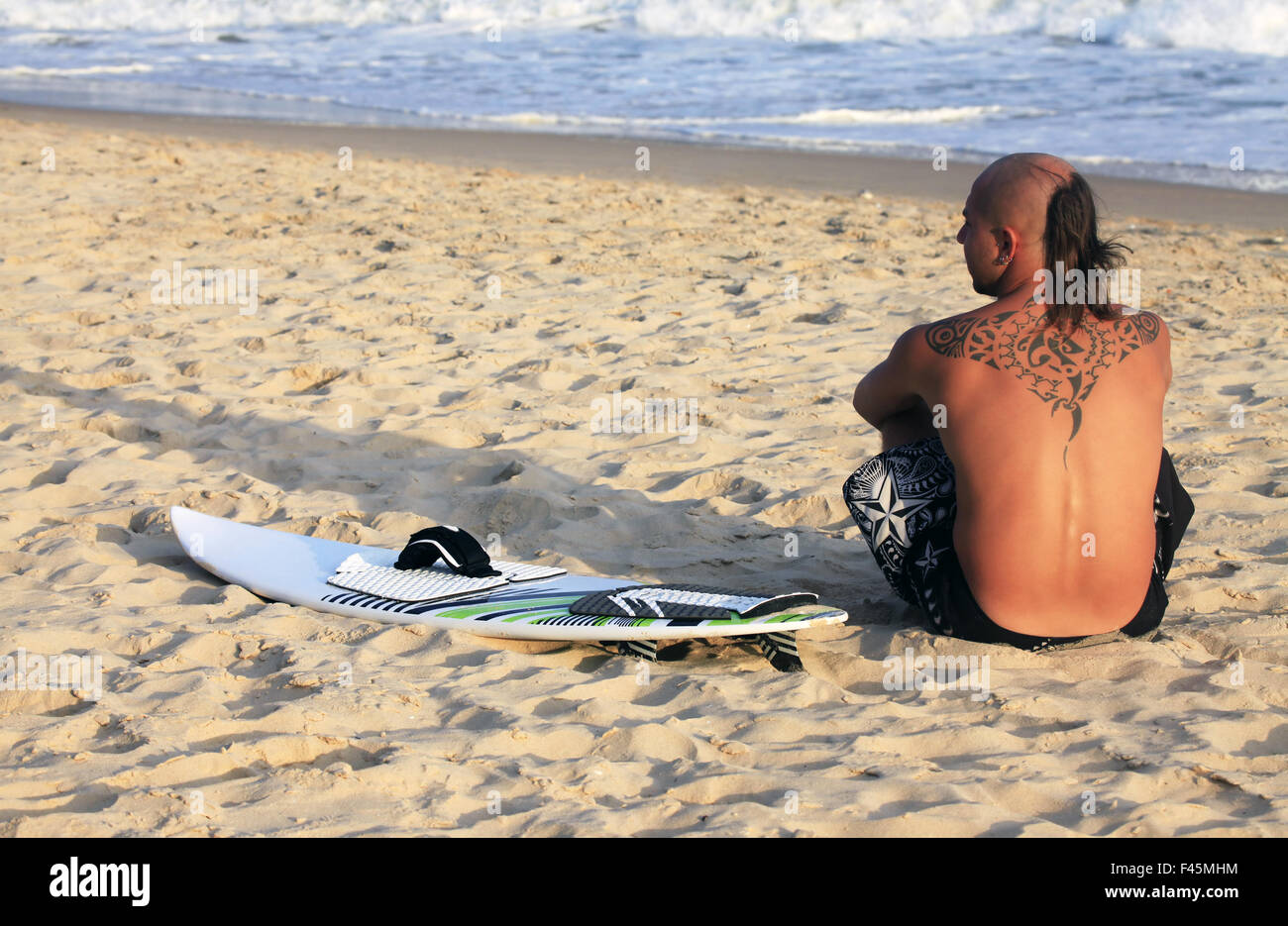 Kit surfer hi-res stock photography and images - Alamy