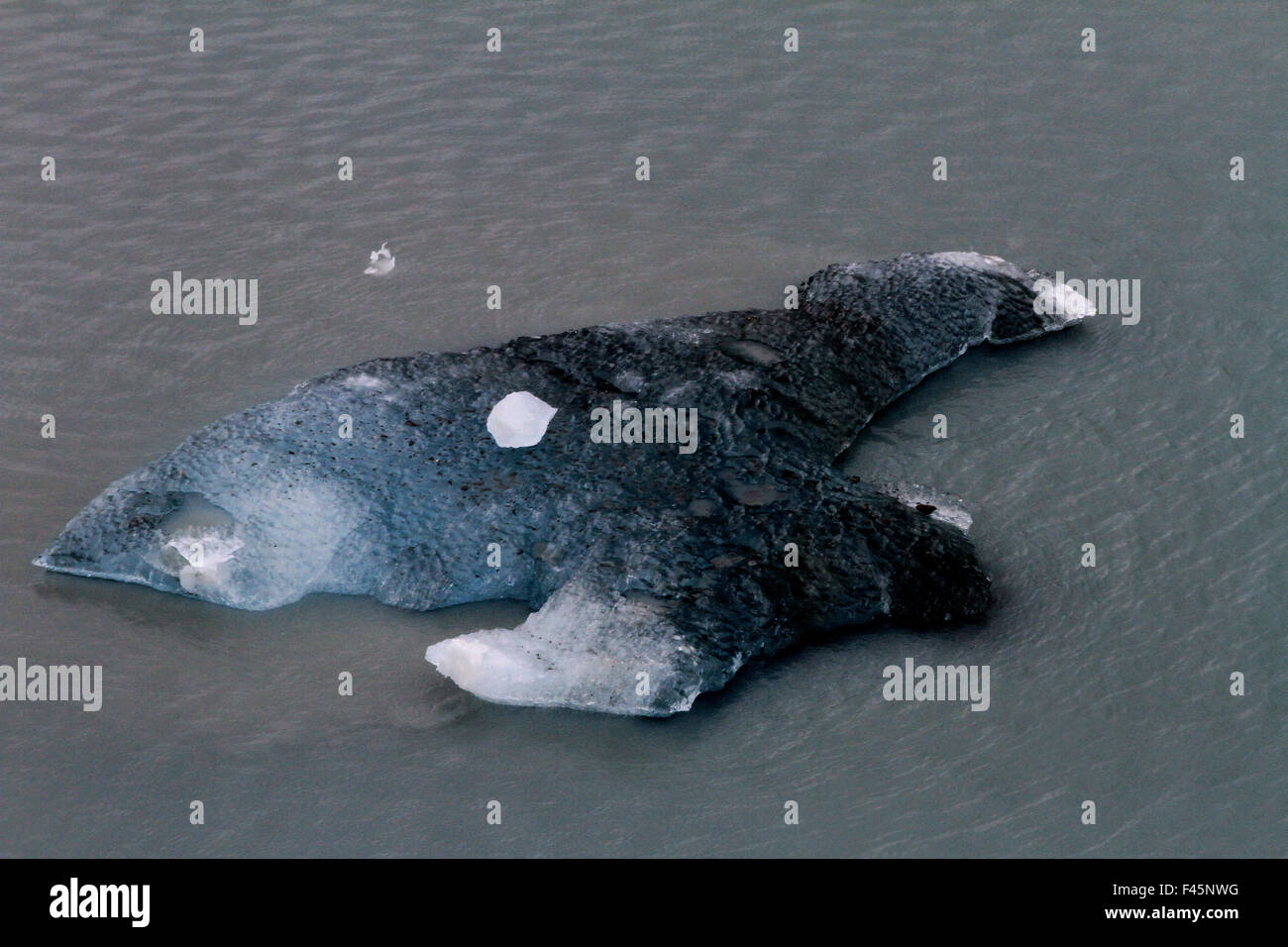 Large floating ice hi-res stock photography and images - Alamy