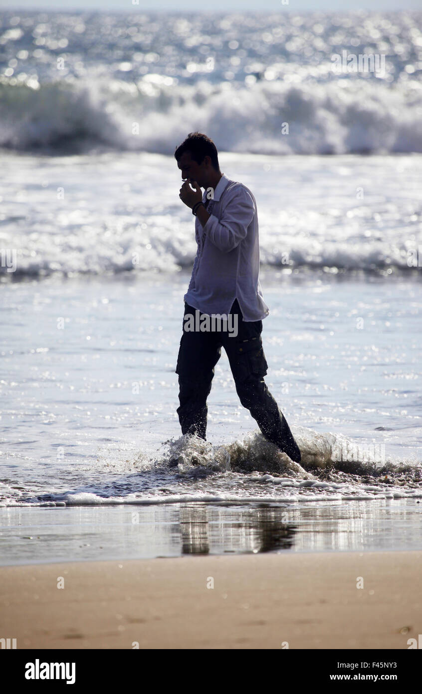 Lonely man hi-res stock photography and images - Alamy