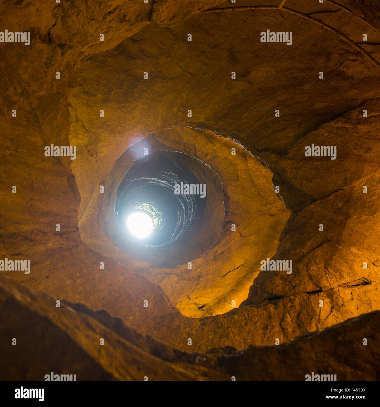 Dungeon hi-res stock photography and images - Alamy