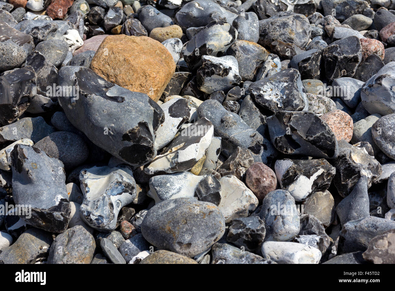 Kiesel pyramide hi-res stock photography and images - Alamy