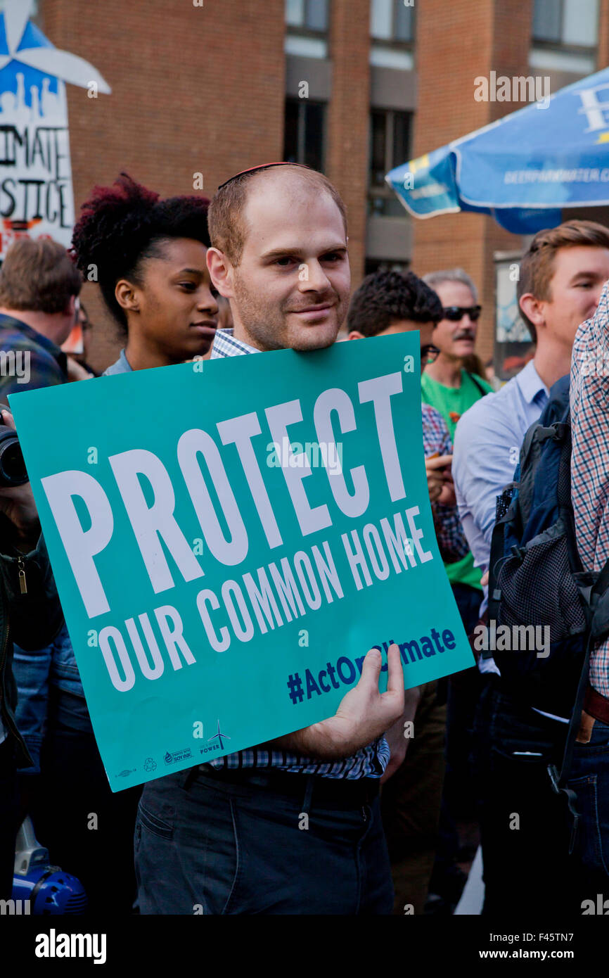 Climate change slogans hi-res stock photography and images - Alamy