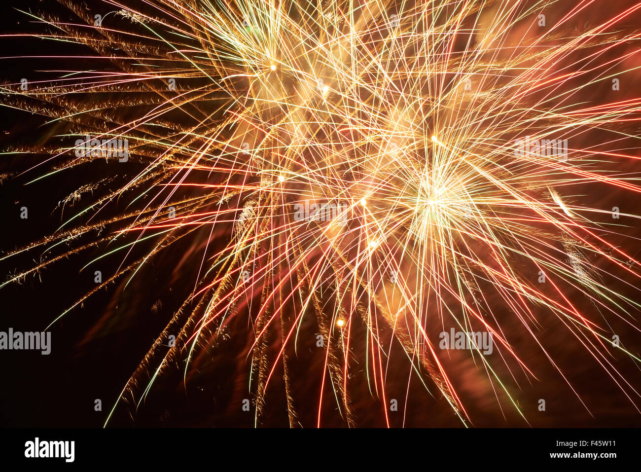 Red glowing fireworks hi-res stock photography and images - Alamy