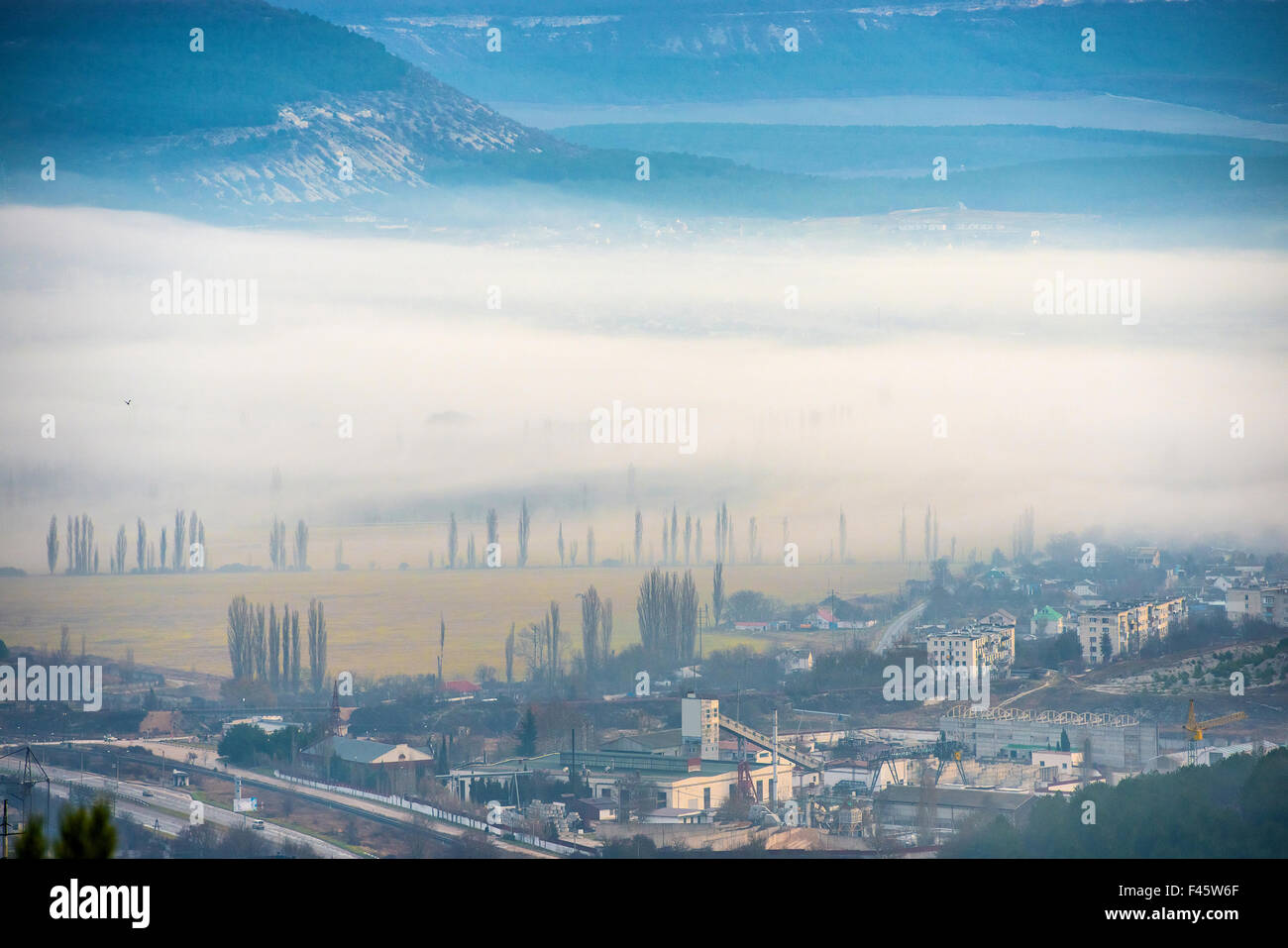 Misty town hi-res stock photography and images - Alamy
