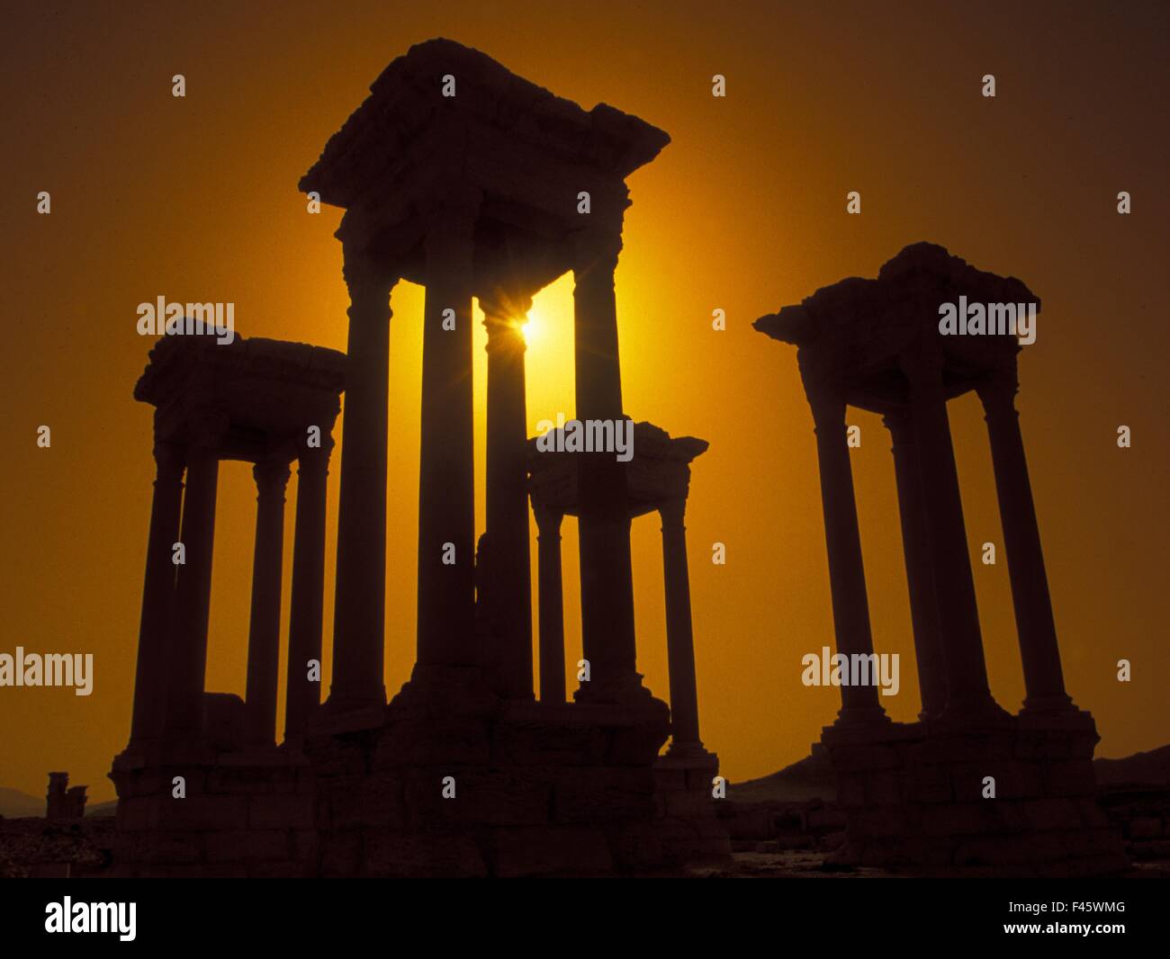 SYRIA PALMYRA ROMAN RUINS Stock Photo - Alamy