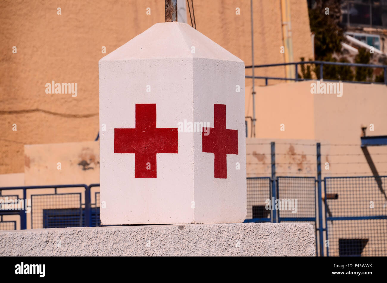 Red Cross Medical Sign Stock Photo - Alamy