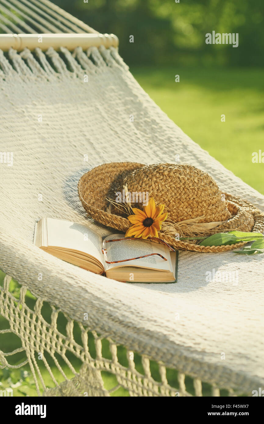 Straw lace hi-res stock photography and images - Alamy