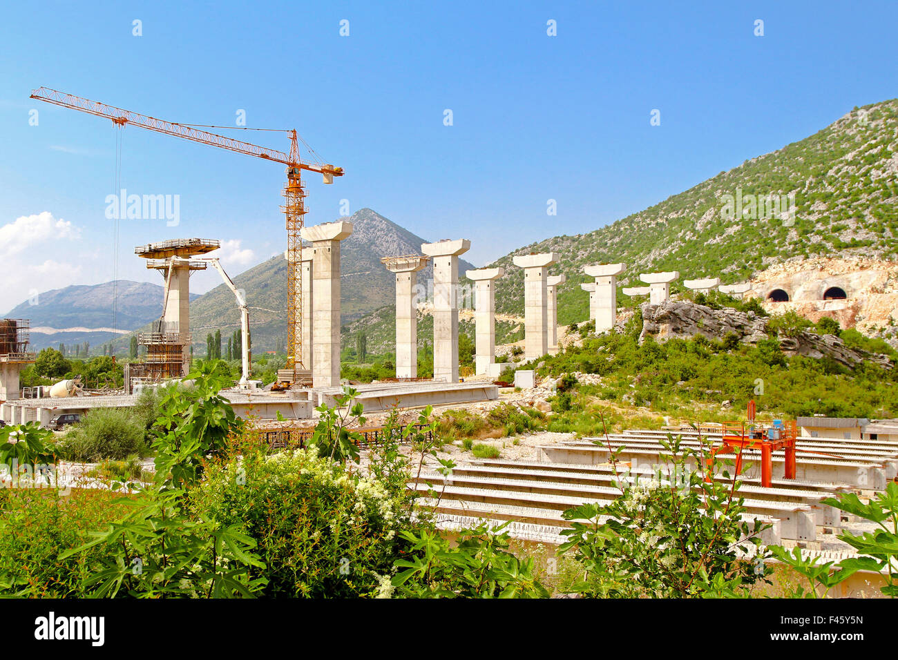 Building and bridge hi-res stock photography and images - Alamy
