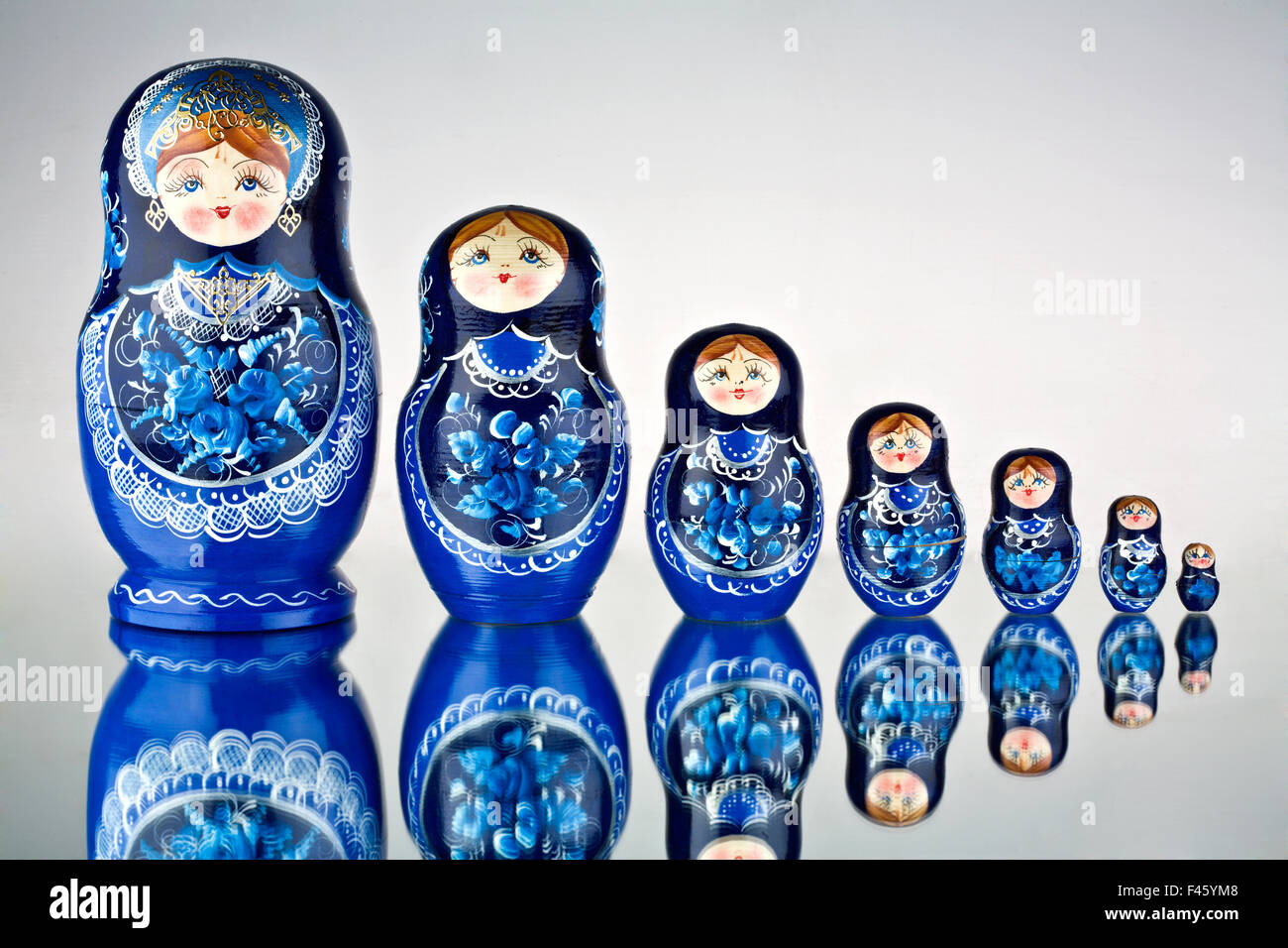 Matryoshka hi-res stock photography and images - Alamy