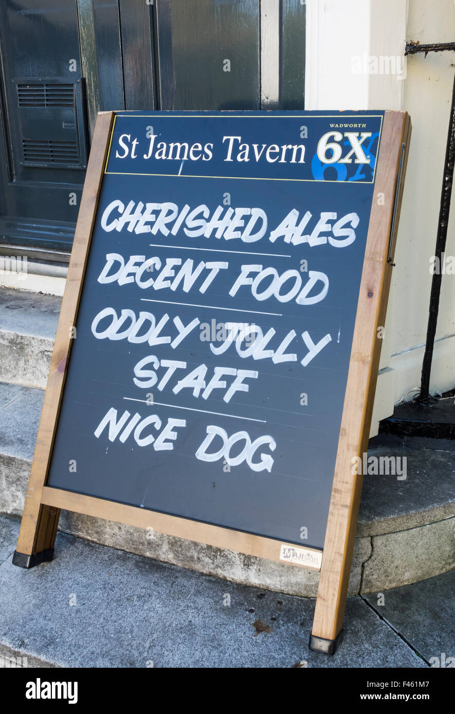 Pub winchester england hi-res stock photography and images - Alamy