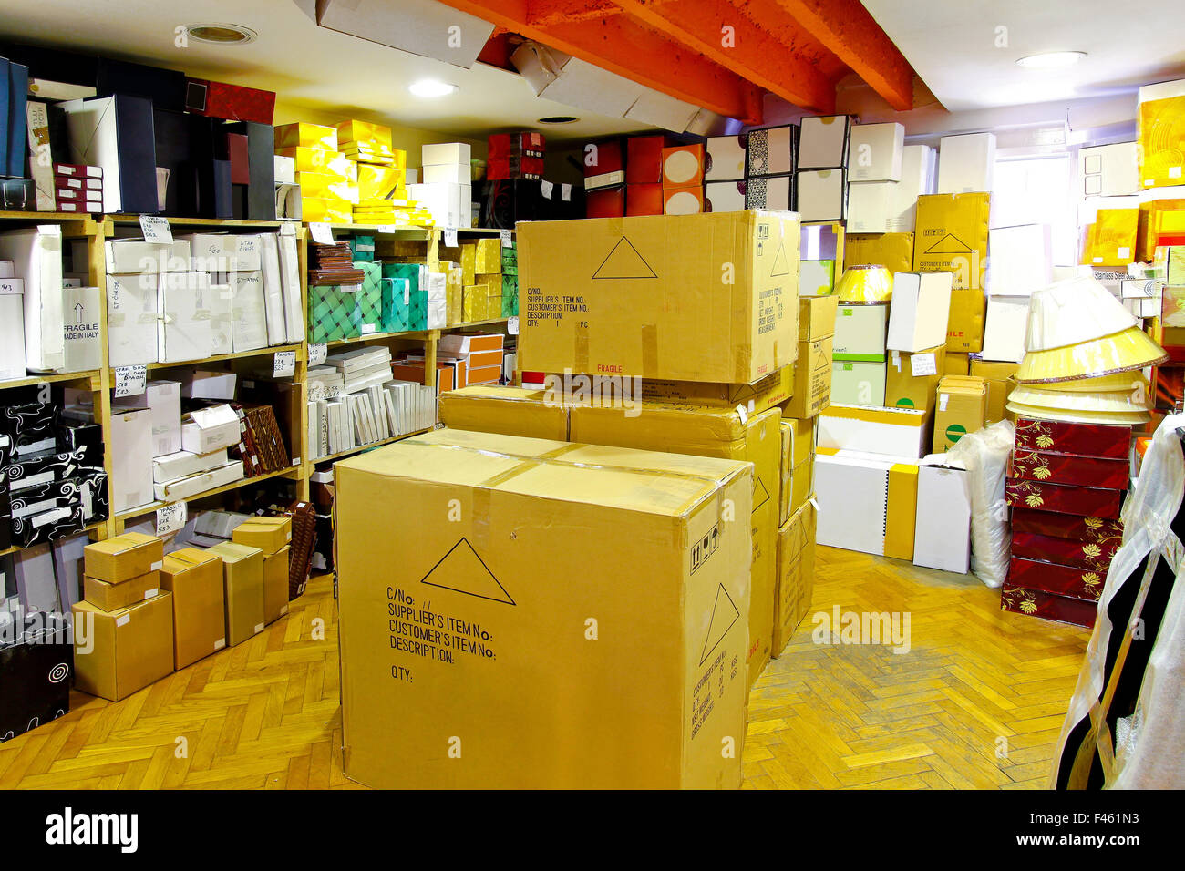 Storage space hi-res stock photography and images - Alamy