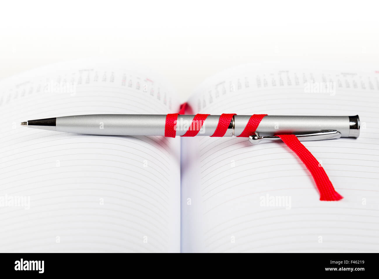 Pen On String High Resolution Stock Photography and Images - Alamy