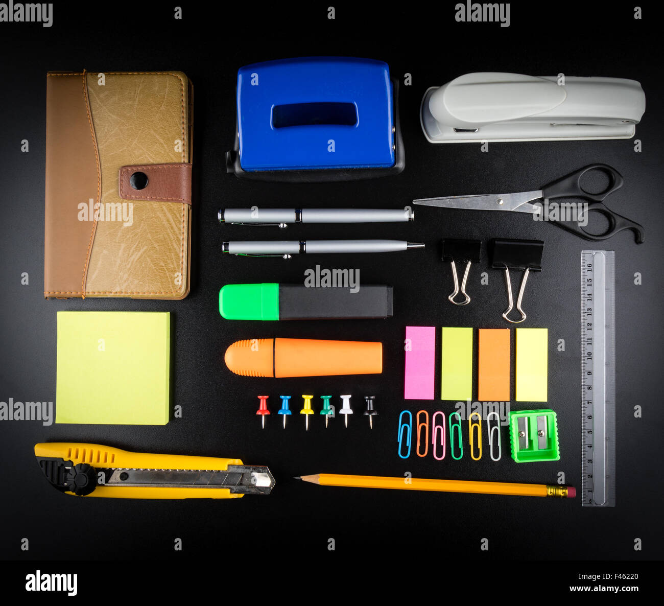 Paper materials and stationary hi-res stock photography and images - Alamy