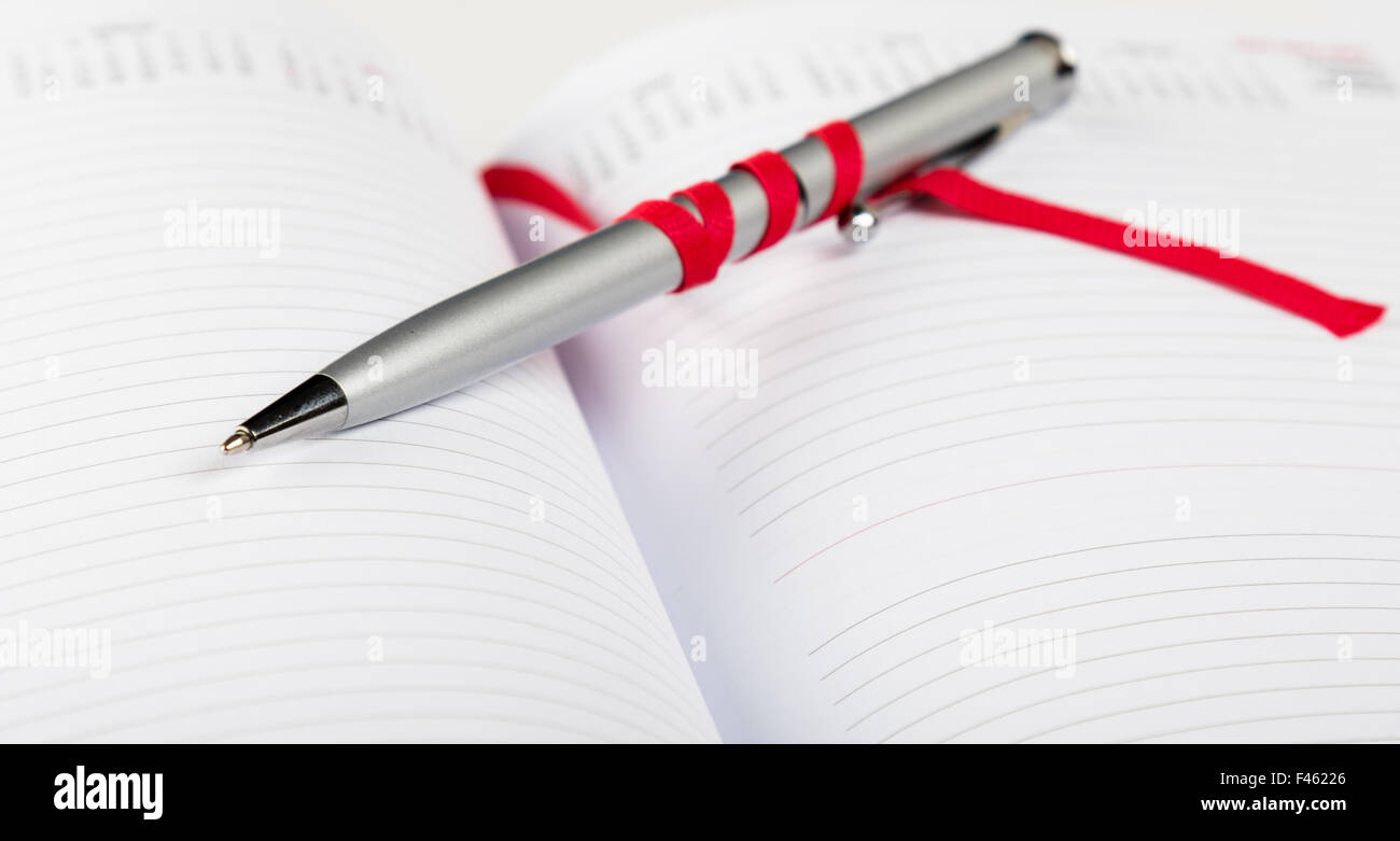 String pen hi-res stock photography and images - Alamy