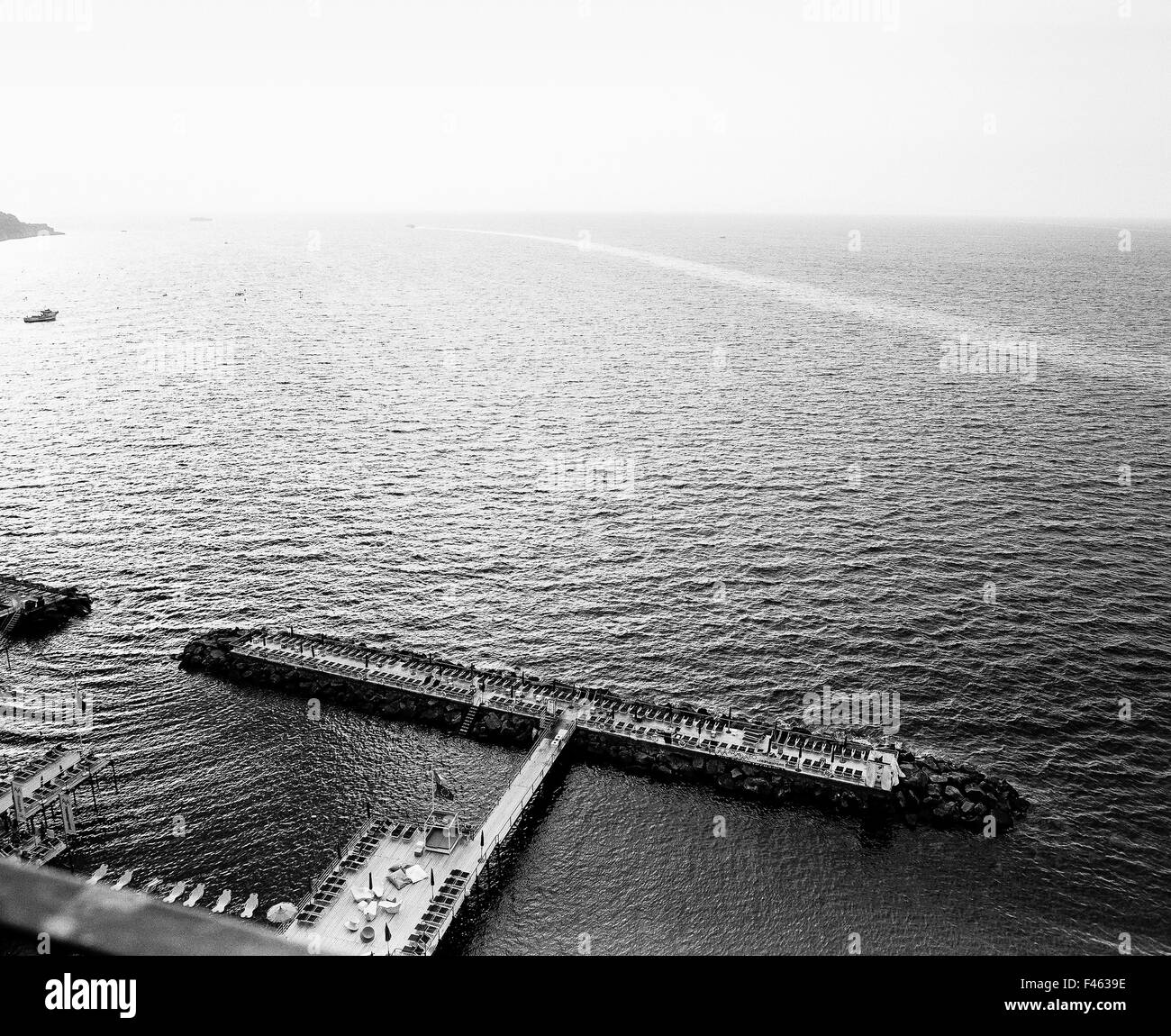 Seaview Black and White Stock Photos & Images - Alamy