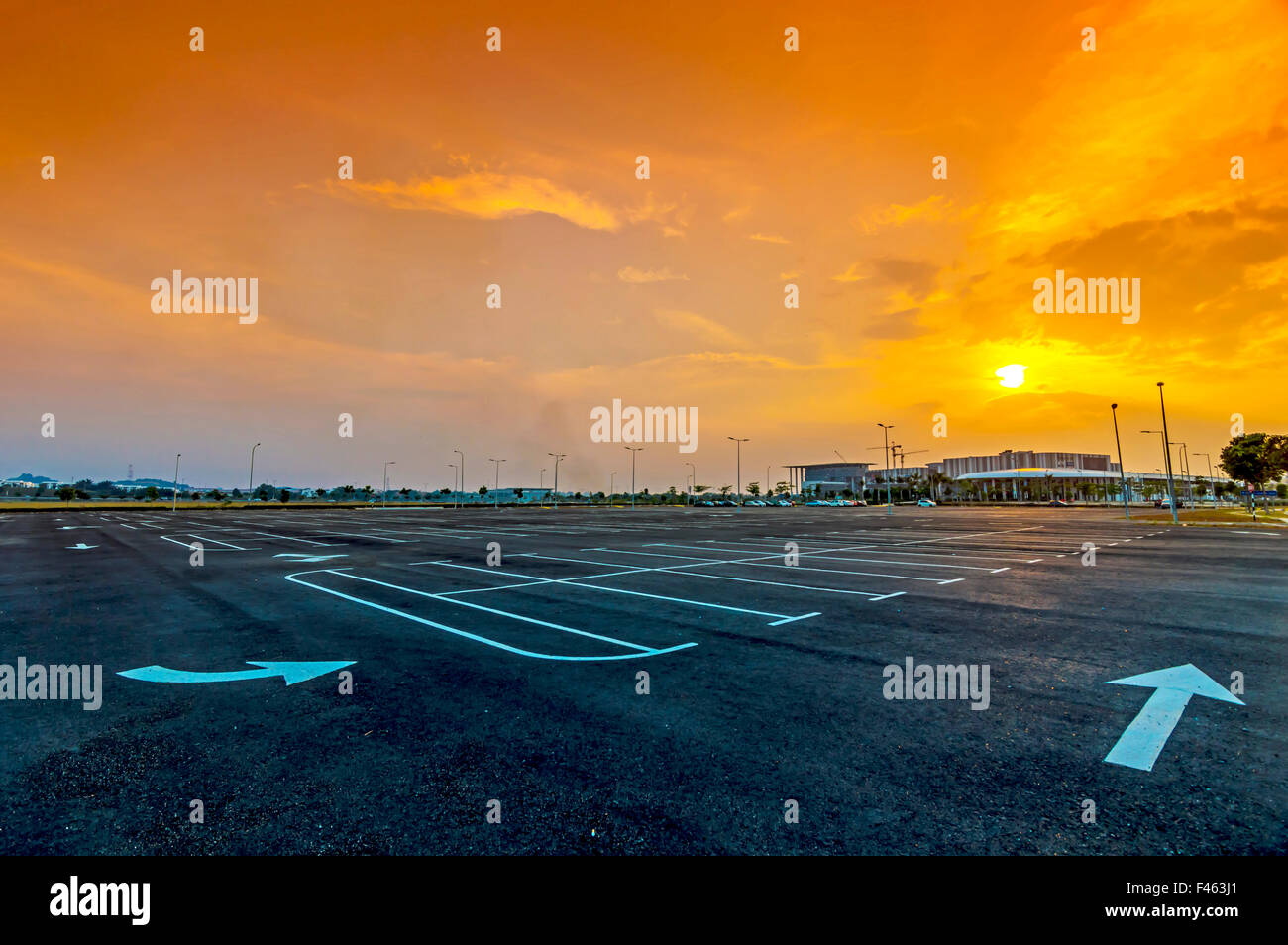 Sunrise parking area hi-res stock photography and images - Alamy