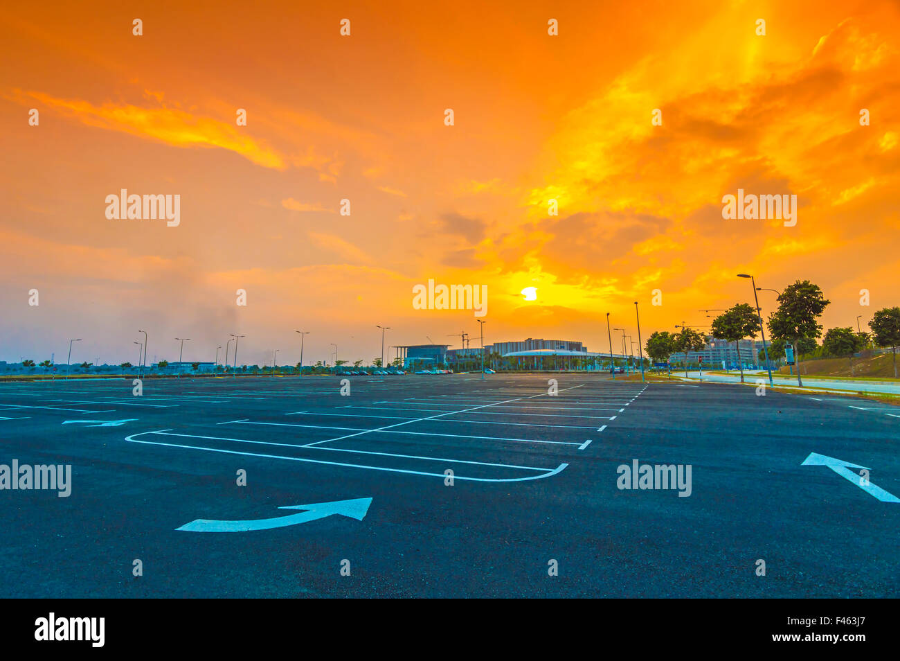 Sunrise parking area hi-res stock photography and images - Alamy
