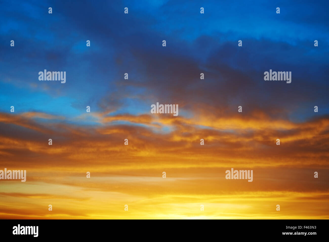 With dramatic sky hi-res stock photography and images - Alamy