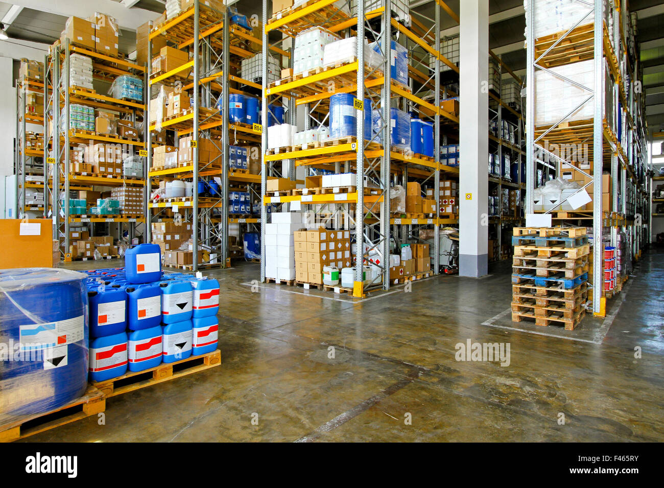 Inside chemical factory hi-res stock photography and images - Alamy