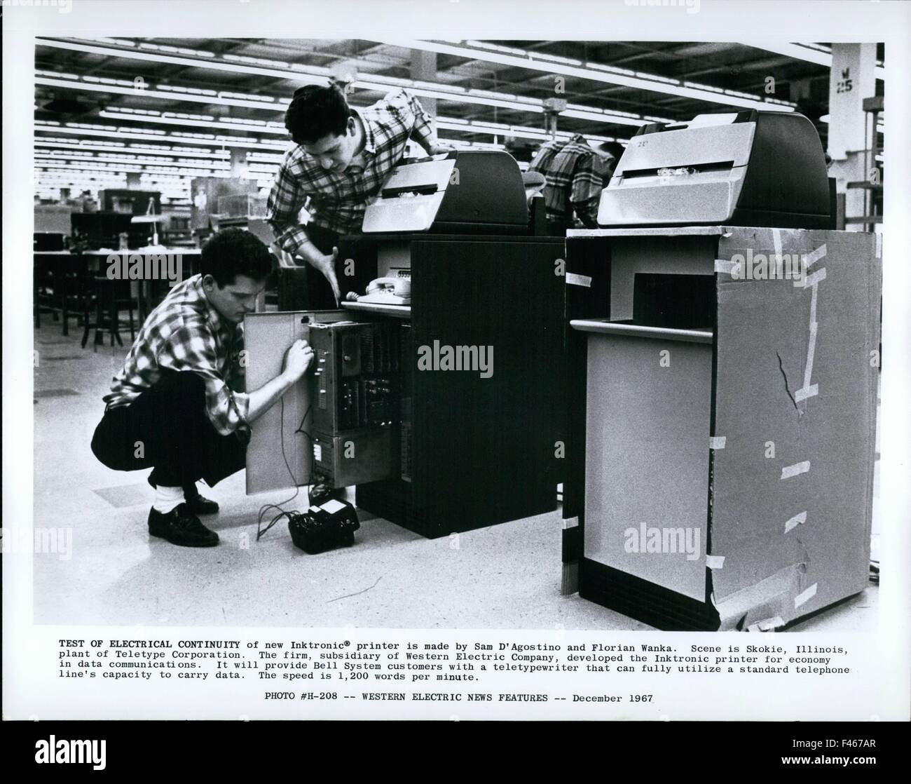 Jan. 10, 1975 - computer printer © Keystone Pictures USA/ZUMAPRESS.com ...
