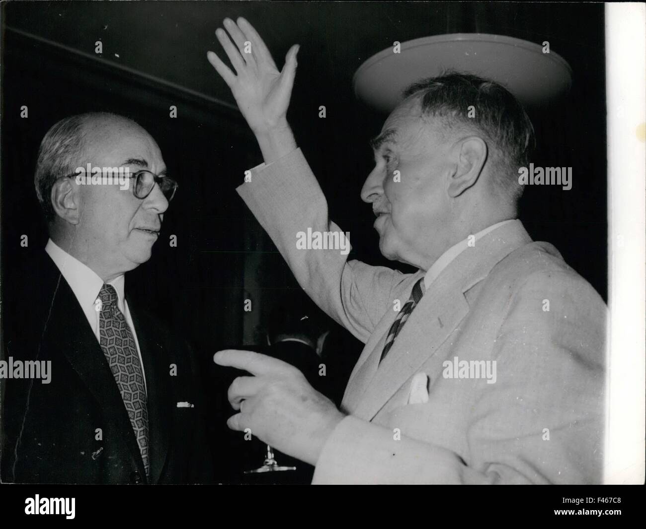 Jan. 09, 1958 - Atoms For Peace: From left to right: Admiral L Strauss ...