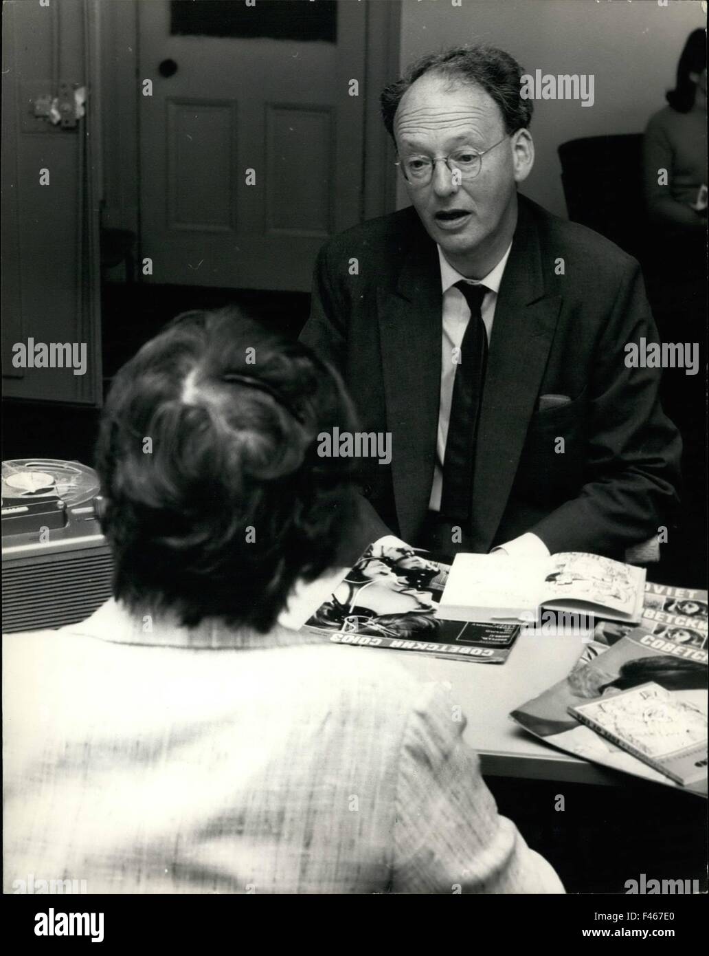 Feb. 24, 1978 - Final Lesson For Sir Duncan: Taking a final Russian ...