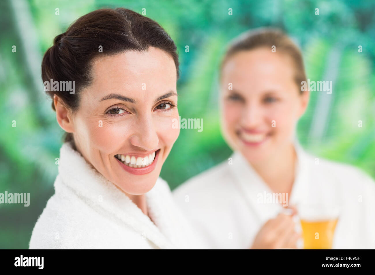 Couple friends having a spa day Stock Photo - Alamy