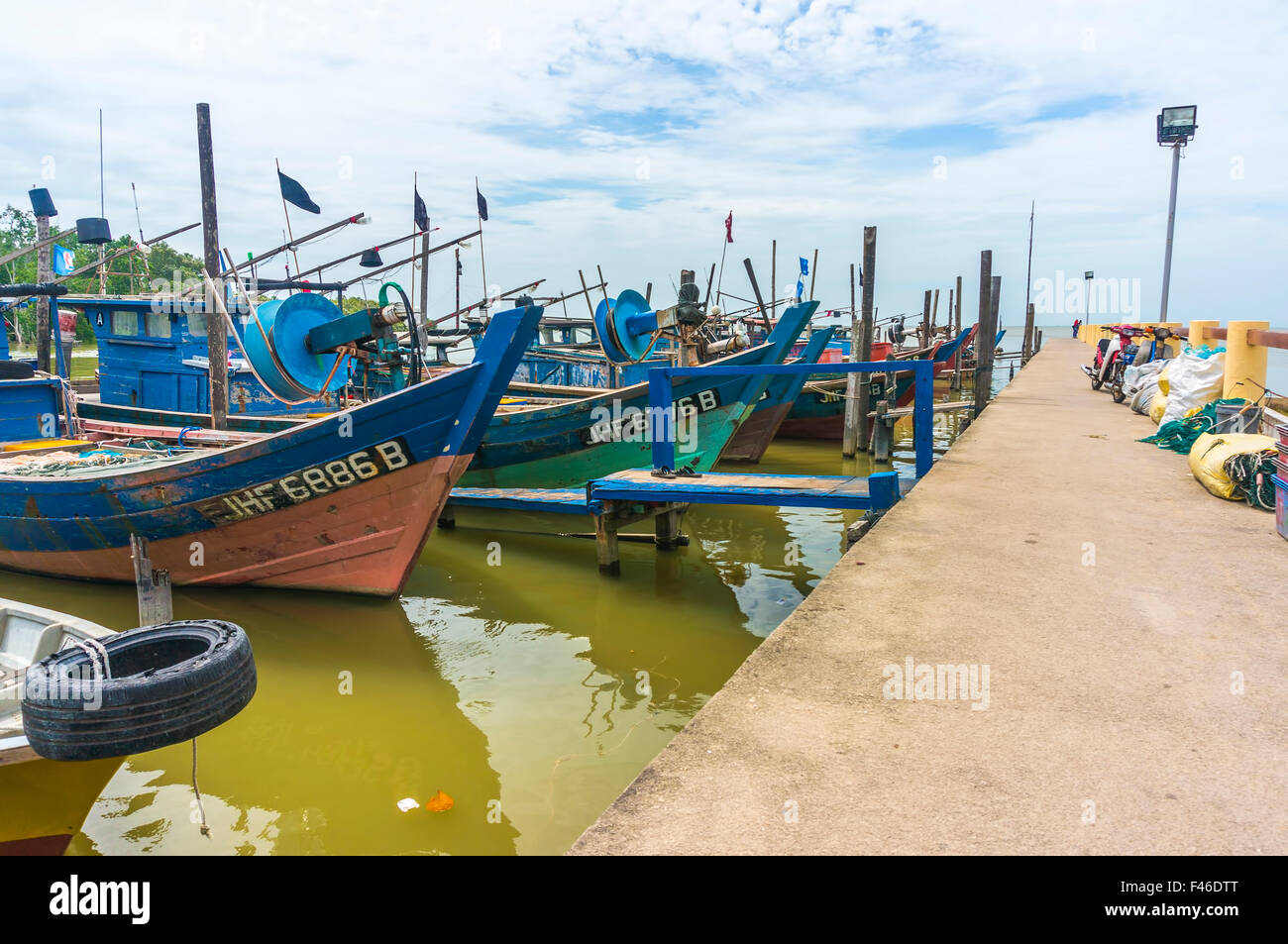 Boats park at Pantai Leka Jetty, Johore Stock Photo - Alamy