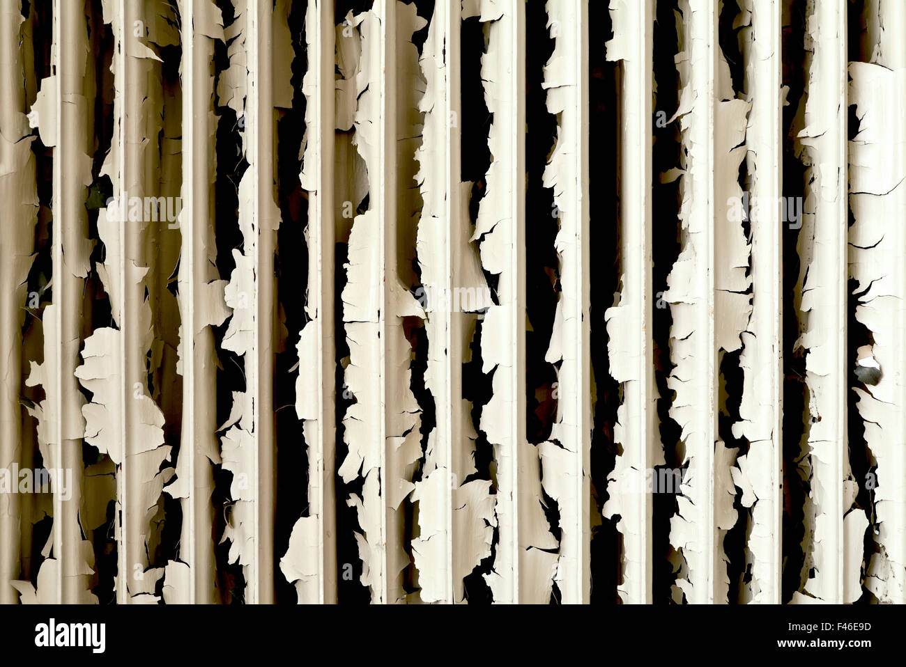 old rusty radiator, detail Stock Photo - Alamy