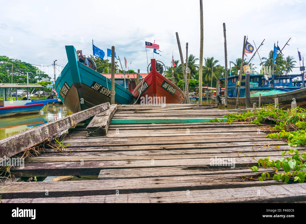 Boats park at Pantai Leka Jetty, Johore Stock Photo - Alamy