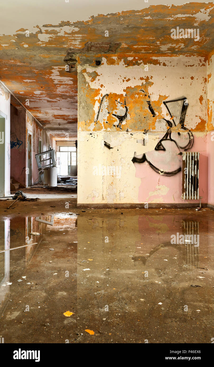 Empty house background hi-res stock photography and images - Alamy