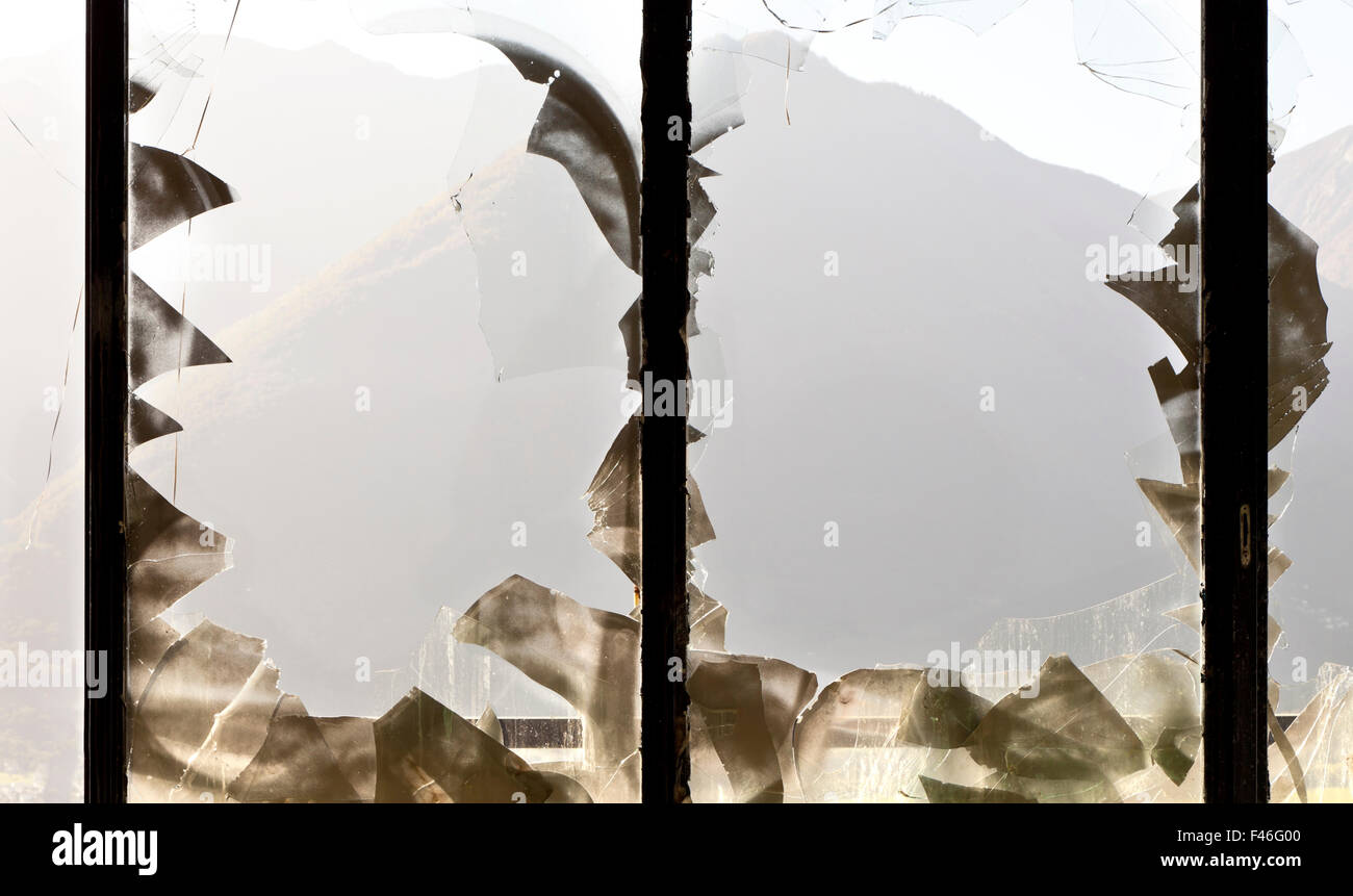 abandoned building, window with broken glass Stock Photo - Alamy