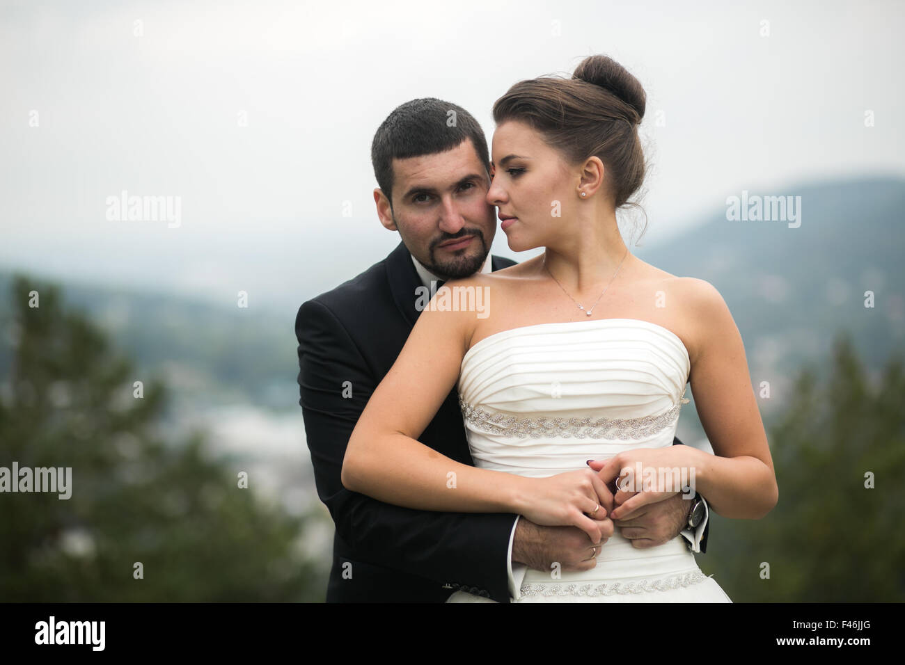 Wedding couple on nature Stock Photo - Alamy