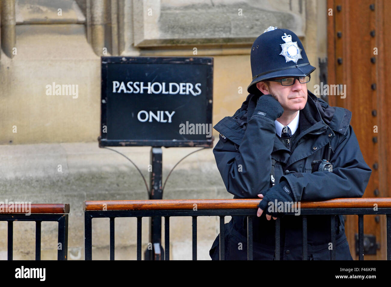 London, England, UK. Police officer at the entrance to the Houses of ...