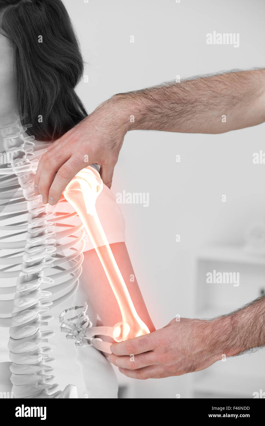 Highlighted bones of woman at physiotherapist Stock Photo - Alamy