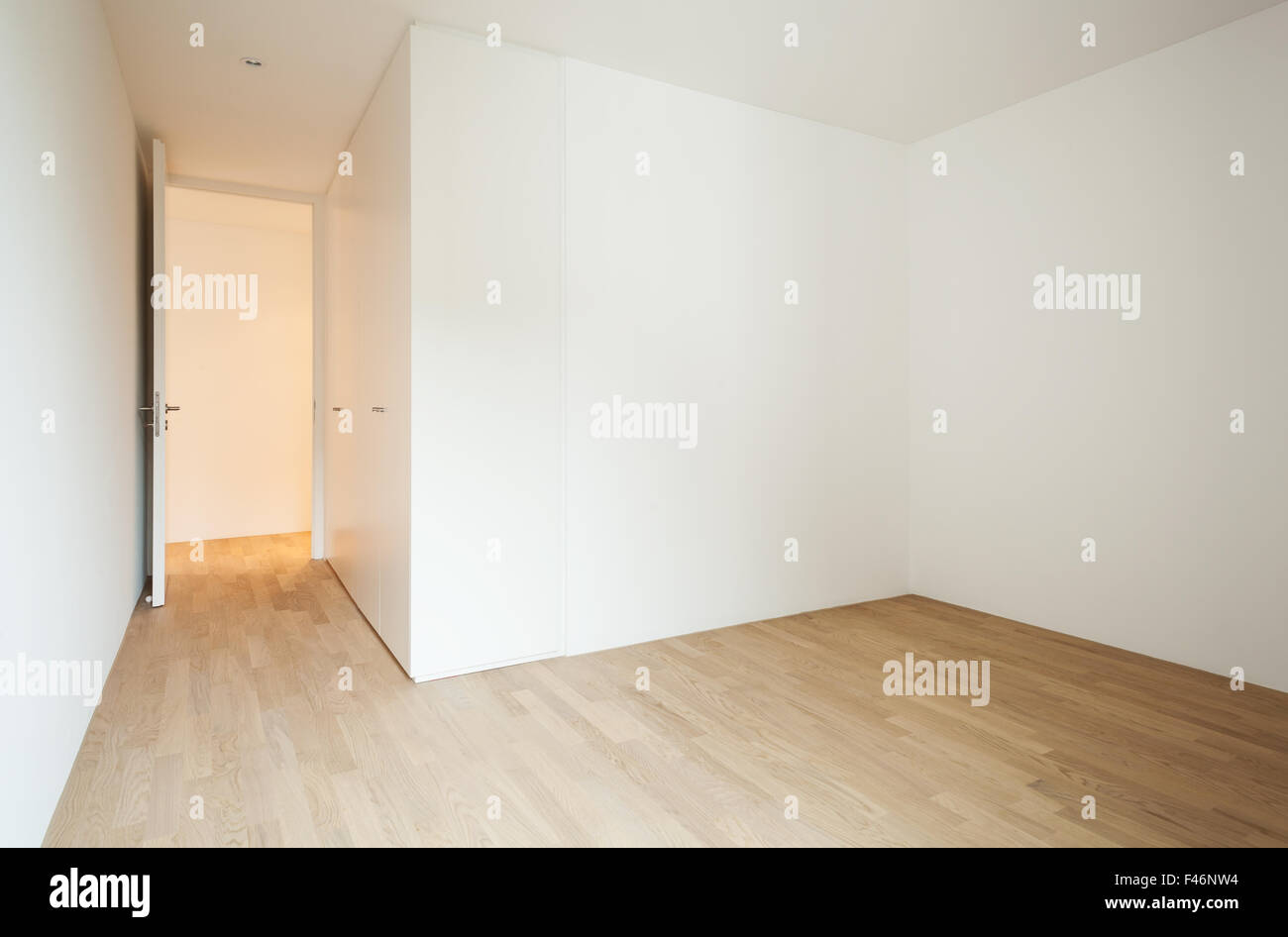 interior new house, empty room with door Stock Photo - Alamy