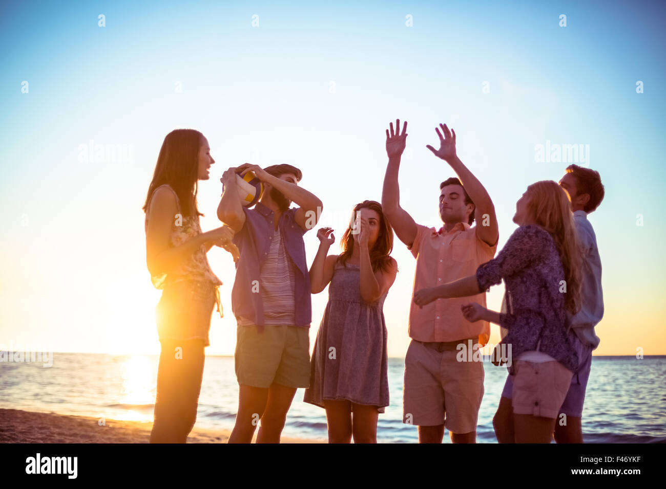 Woman volleyball summer friends hi-res stock photography and images - Alamy