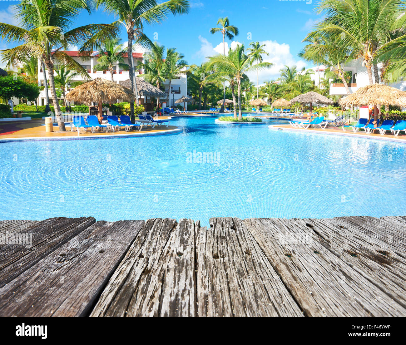 Tropical swimming pool Stock Photo - Alamy