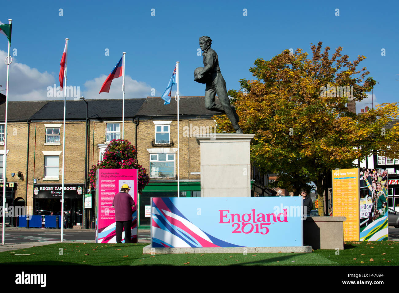William Webb Ellis statue, Rugby, Warwickshire, England, UK Stock Photo ...