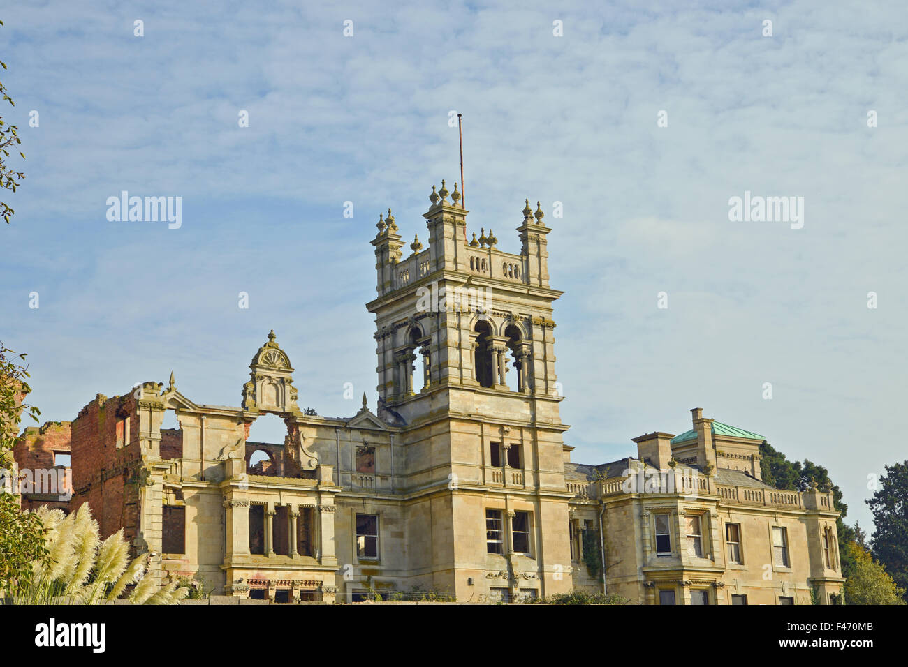 Overstone hi-res stock photography and images - Alamy